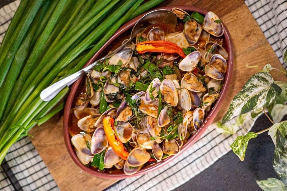 Stir Fried Pipi’s with Chilli Jam – My Market Kitchen
